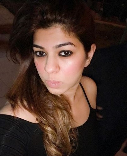 Pooja Dadlani Age, Husband, Children, Family, Biography & More ...