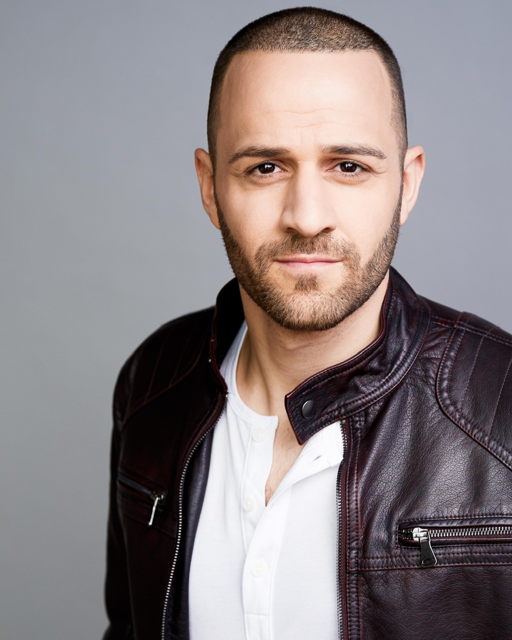 Jonathan Maxwell Silver - Biography, Height & Life Story - LyricsAndBio