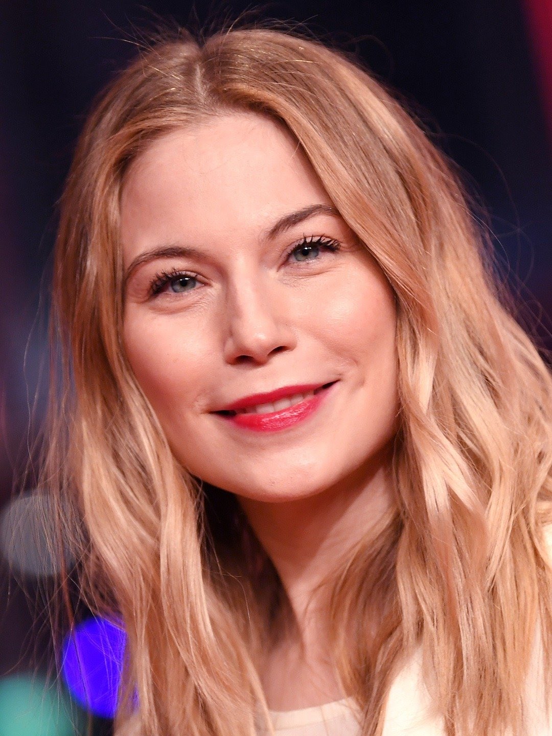 Nora Marie-Theres Beatrice Elisabeth Waldstätten - Biography, Height ...